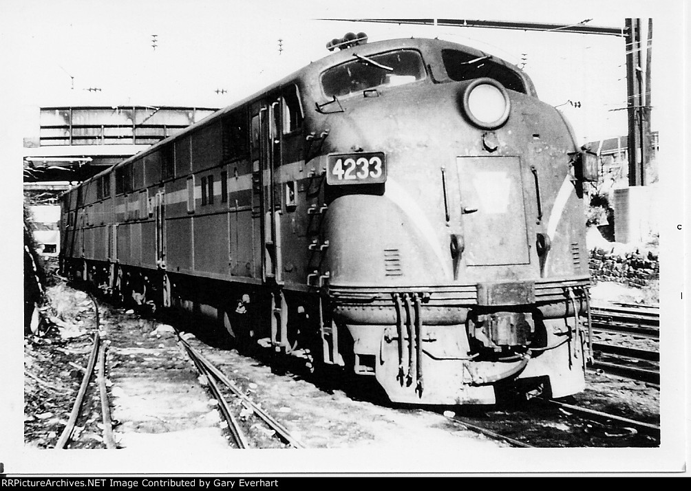 PRR E7A 4233 - Pennsylvania RR